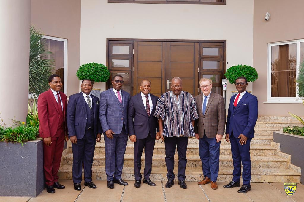Former President Mahama receives Reverend Wells.